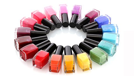 Bien porter un vernis à ongles tendance - Minutefacile.com
